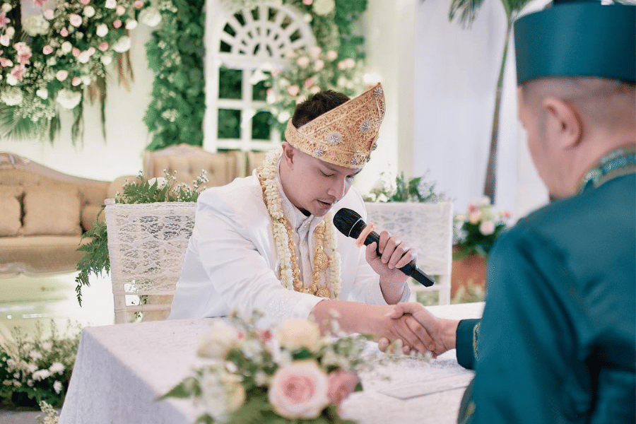 Surat dan Ayat Al-Qur'an yang Dibaca Saat Akad Nikah | IDN Times