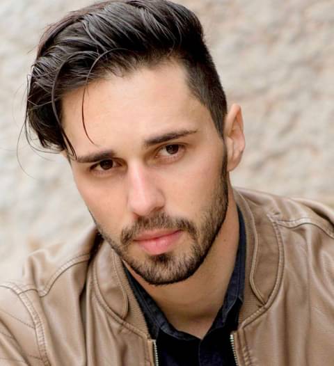 8 Ide Model Rambut Side Part yang Bisa Kamu Coba, Keren Abis | IDN Times