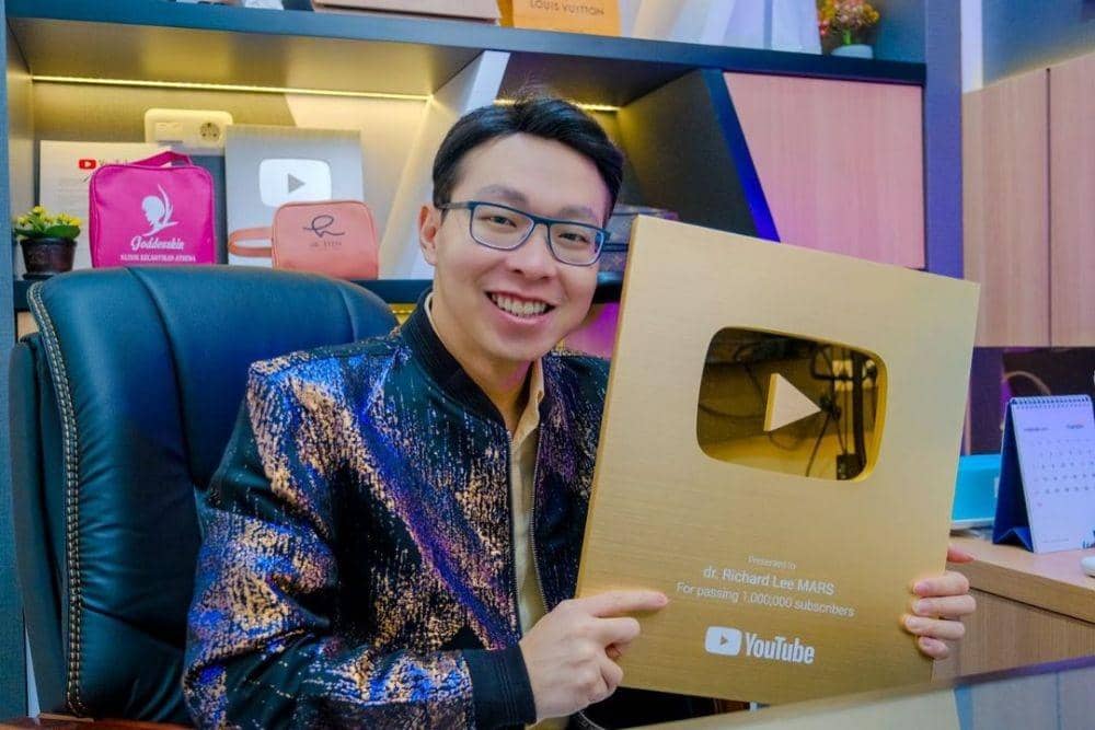 Biodata dan Profil dr. Richard Lee Beserta Riwayat Pendidikan dan ...