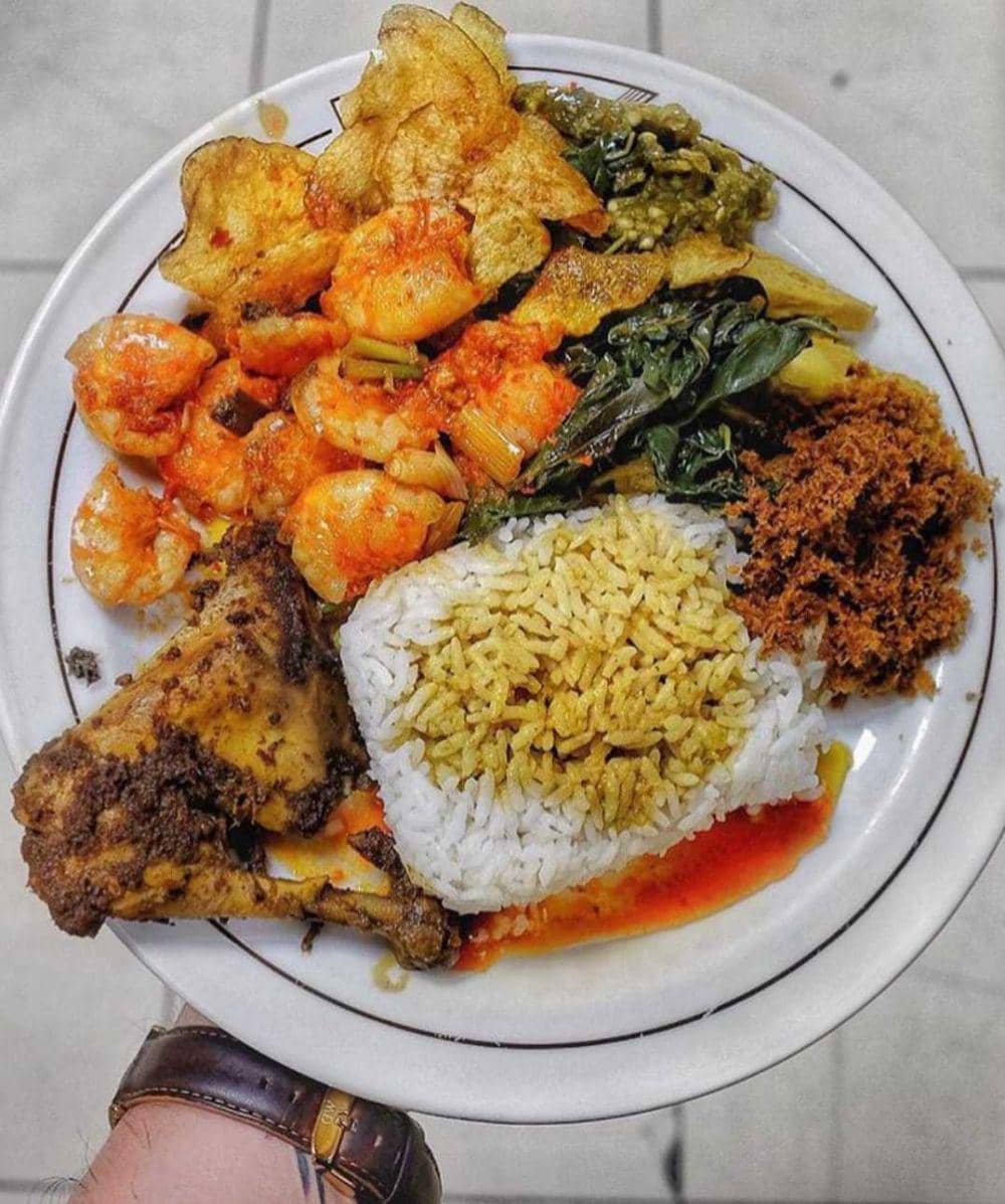 10 Tempat Makan di Jakarta Pusat Terenak, Mulai Rp15 Ribu | IDN Times