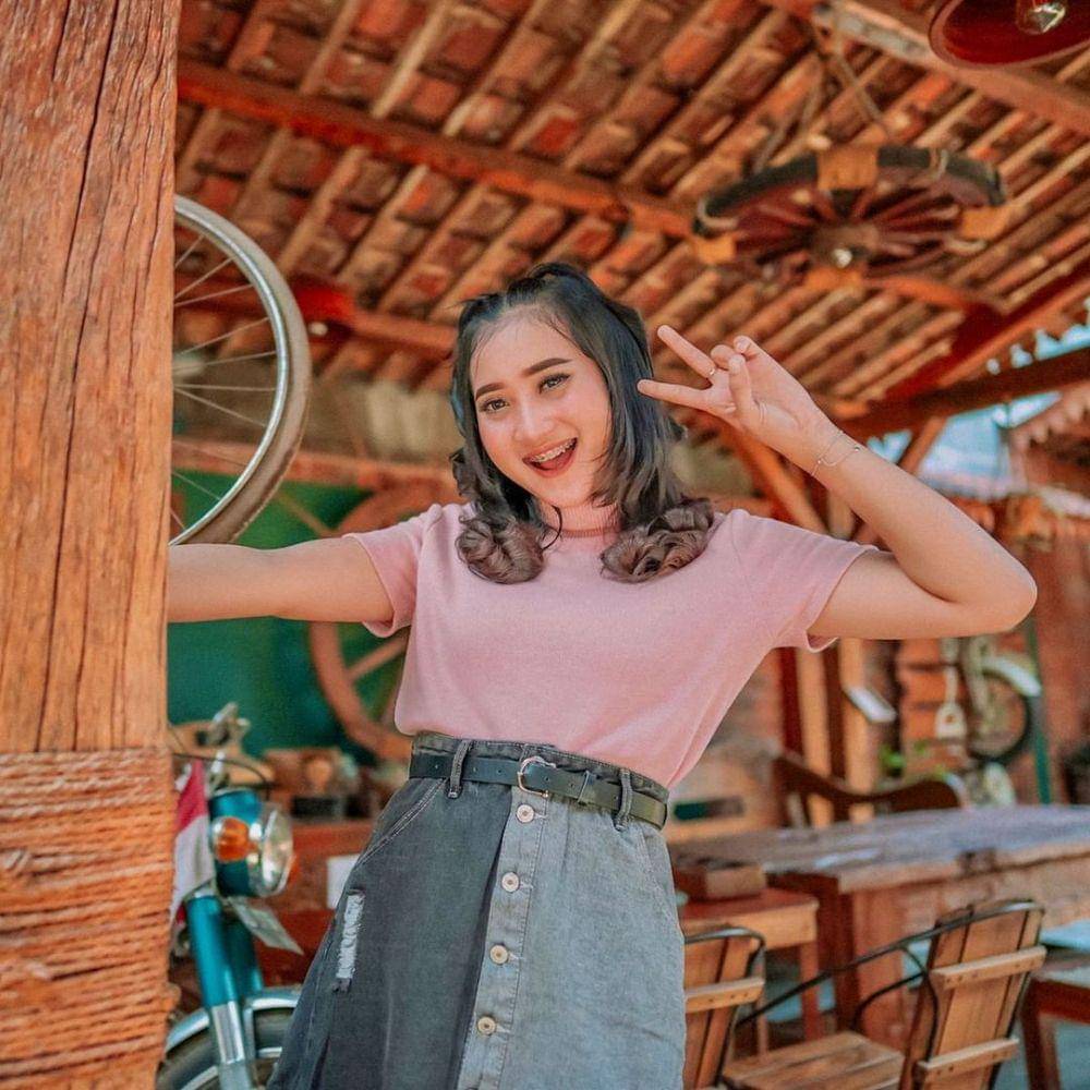 Profil dan Biodata Yeni Inka, Sang Ratu Ambyar Indonesia | IDN Times