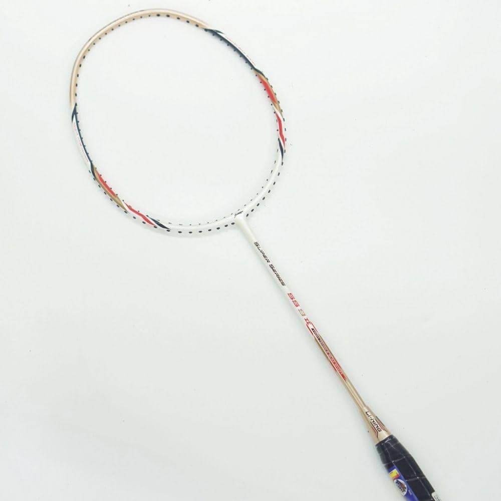 20 Rekomendasi Merek Raket Badminton Terbaik, Wajib Punya! | IDN Times