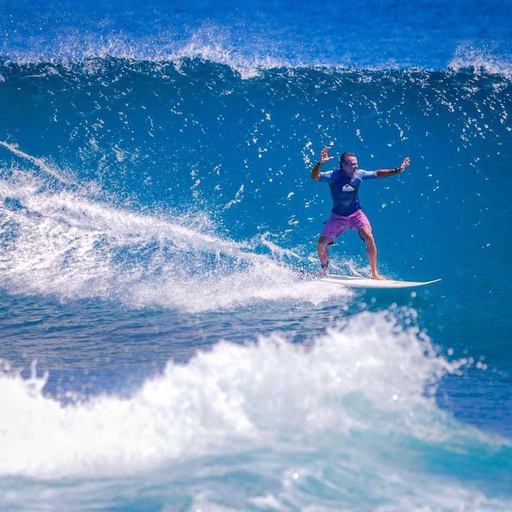 7 Spot Surfing di Indonesia yang cocok untuk Pemula dan Profesional ...