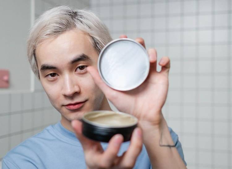 5 Tips Memilih Pomade Sesuai Jenis Rambut, Jangan Salah! | IDN Times