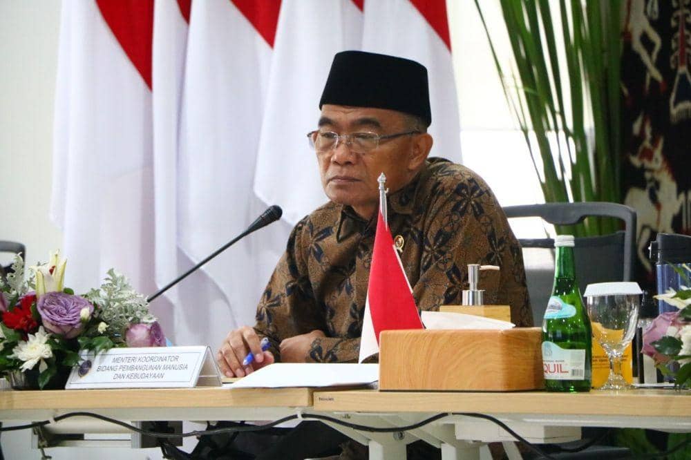 Menko PMK soal Beras Bansos Dikubur: Tanggung Jawab JNE | IDN Times