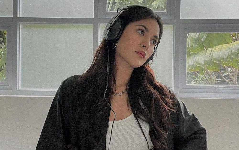 9 Lagu Raisa tentang Mantan untukmu yang Terjebak Nostalgia | IDN Times
