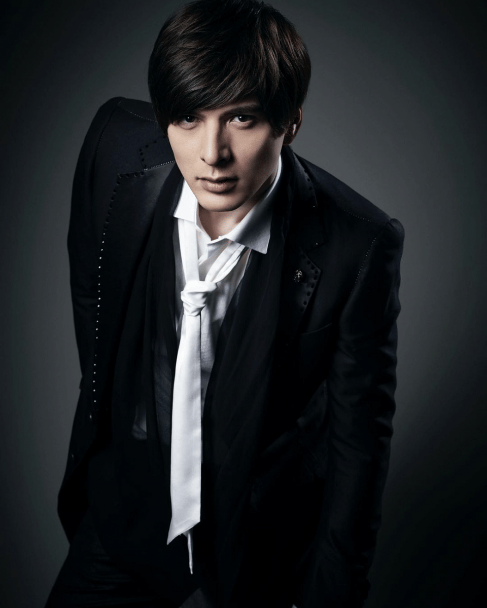 9 Potret Yu Shirota, Siap Comeback di Film The Confidence | IDN Times