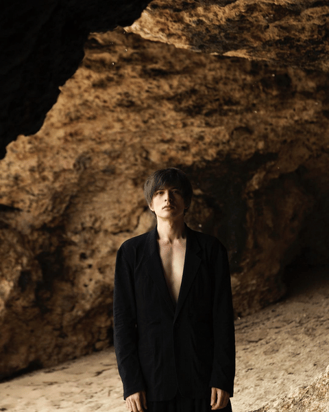 9 Potret Yu Shirota, Siap Comeback di Film The Confidence | IDN Times