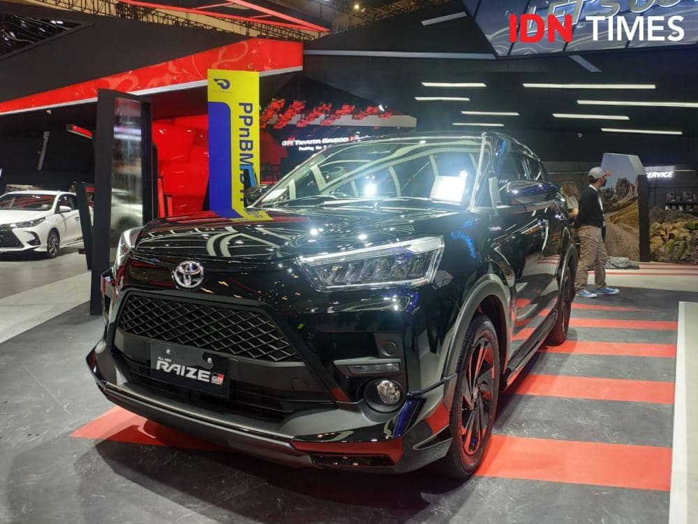 Honda WR-V vs Toyota Raize Versi Tertinggi | IDN Times