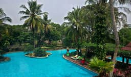 9 Kolam Renang di Bogor Terbaik, Lokasi dan Harga Tiketnya | IDN Times