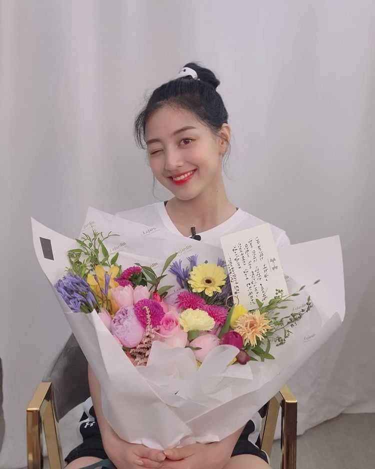 Profil dan Biodata Jihyo TWICE | IDN Times