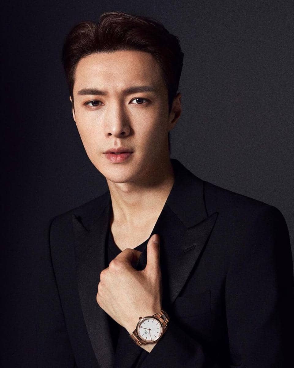 Biodata dan Profil Lengkap Lay EXO | IDN Times