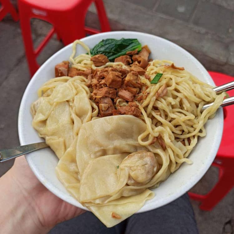 5 Resep Mie Pangsit Ayam Spesial untuk Sajian Keluarga | IDN Times