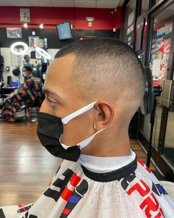 15 Model Rambut Buzz Cut Pria yang Kekinian, Lebih Fresh! | IDN Times