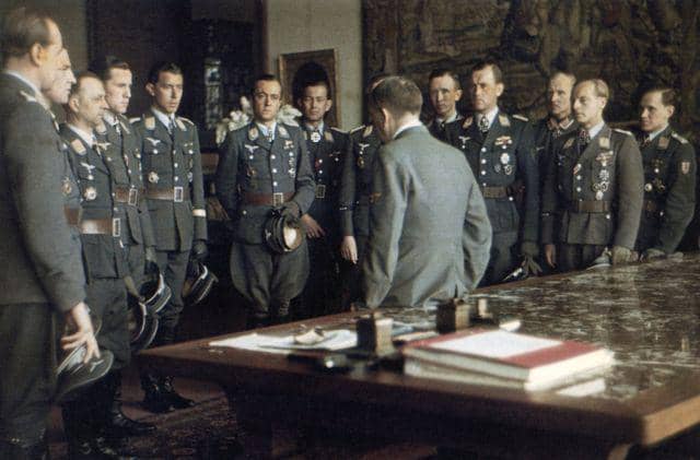 5 Kekejaman Adolf Hitler dan Rezim Nazi selama PD II | IDN Times