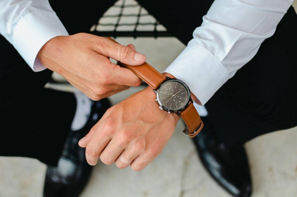 Cara Mengatur Jam Tangan Analog, Automatic, dan Chronograph | IDN Times