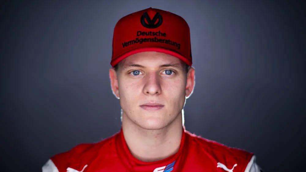 Daftar Juara Dunia Formula 2 dalam 5 Tahun Terakhir | IDN Times