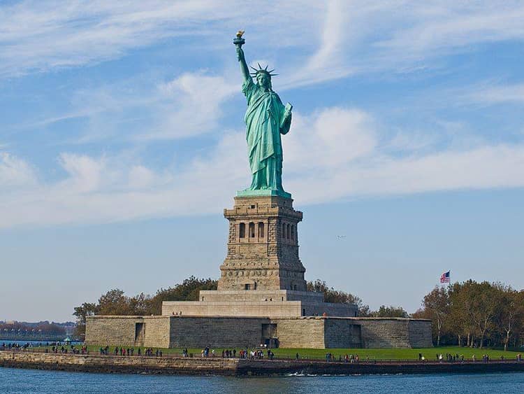 Sejarah Berdirinya Patung Colossus di Rhodes | IDN Times