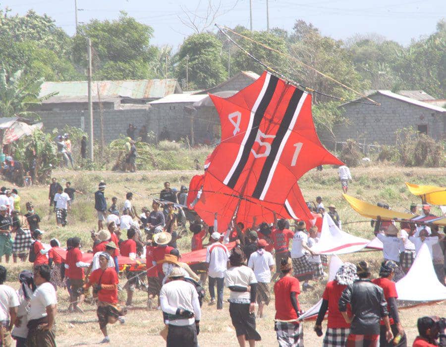 5 Jenis Layangan Tradisional Bali, Bentuknya Unik | IDN Times Bali