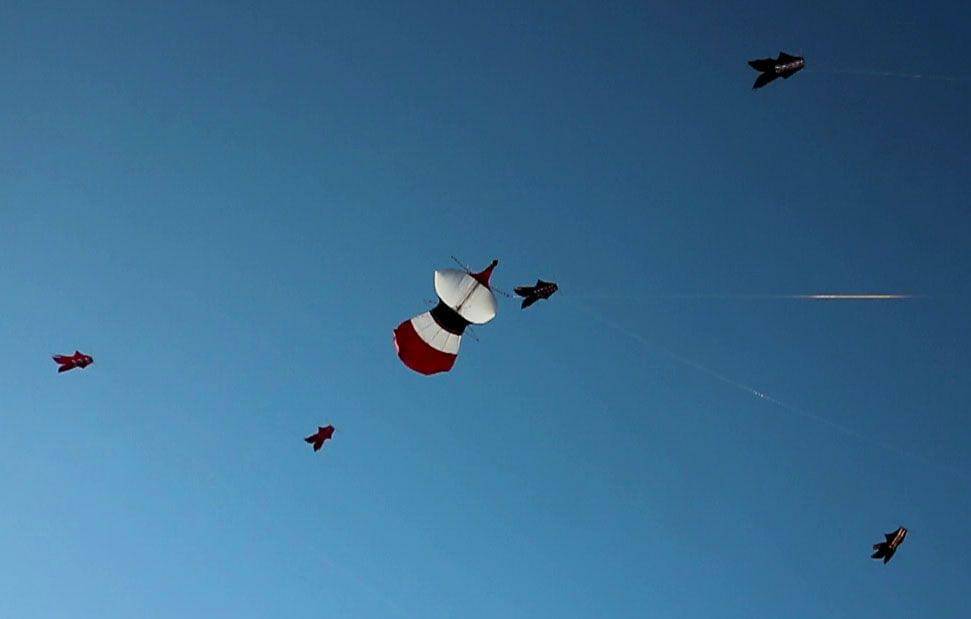 5 Jenis Layangan Tradisional Bali, Bentuknya Unik | IDN Times Bali