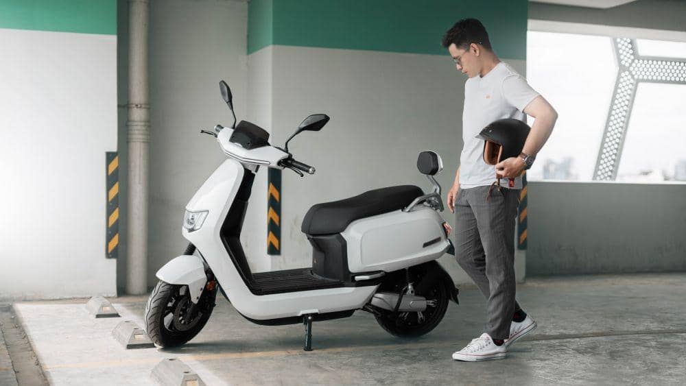 5 Daftar Motor Listrik Pakai Baterai Swap, Ada Smoot Zuzu | IDN Times