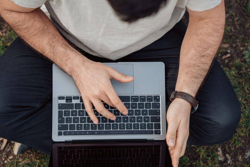 8 Cara Screenshot di Komputer dan Laptop, Mudah Banget Lho! | IDN Times
