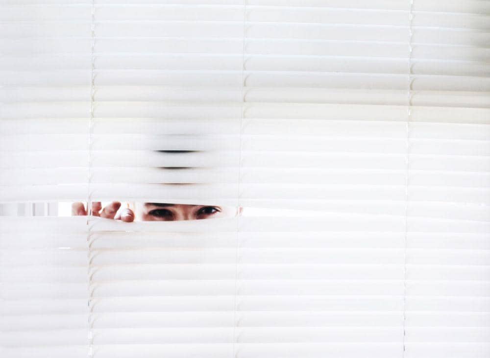 5 Tanda dan Cara Mengatasi Avoidant Personality Disorder | IDN Times