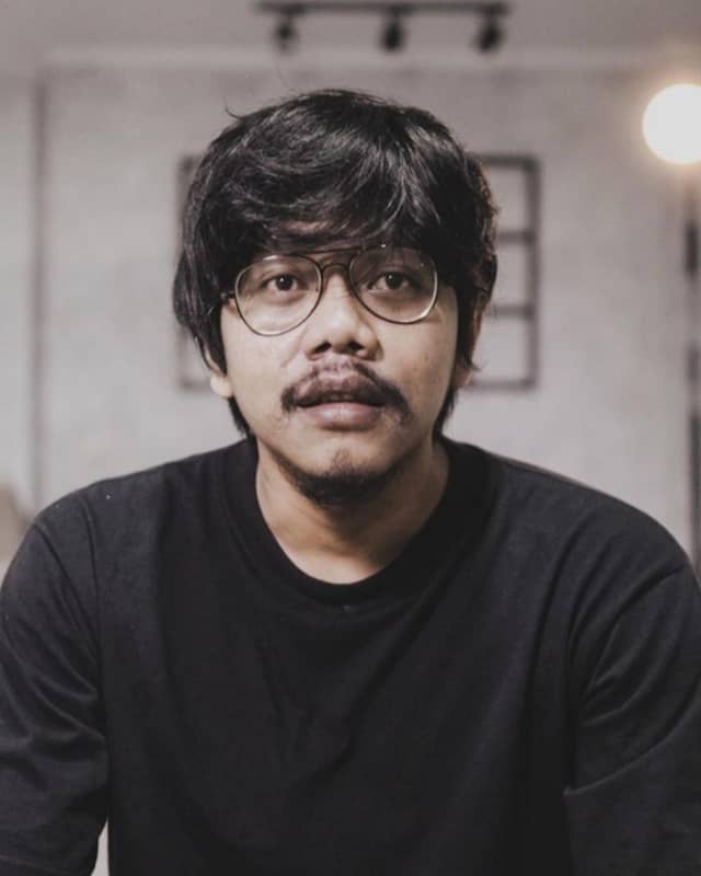 Biodata dan Profil Ferry Irwandi, Video Terbarunya Disorot | IDN Times