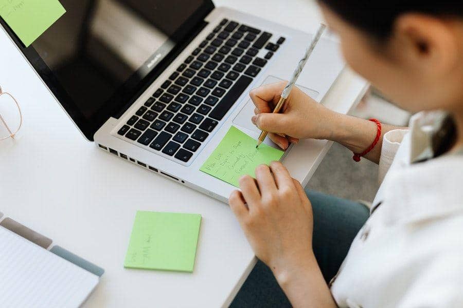 7 Contoh Memo Resmi dan Tidak Resmi, Begini Cara Membuatnya | IDN Times