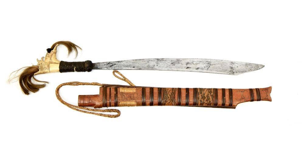Mandau, Senjata Tradisional Suku Dayak | IDN Times