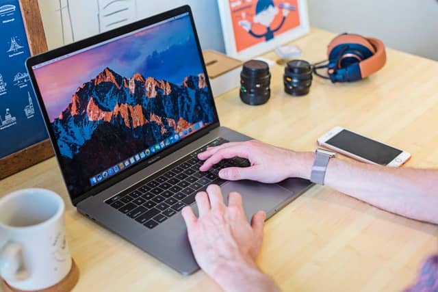 12+ Fungsi Tombol Command di MacBook, Shortcut Biar Sat Set! | IDN Times