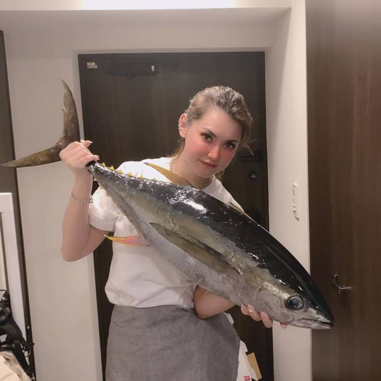 Disorot, 10 Kegiatan Miyabi Usai Pensiun Jadi Bintang Dewasa | IDN Times