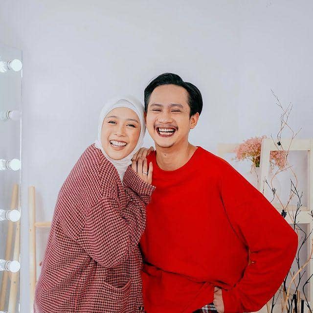 9 Artis Berdarah Sunda Menikah dengan Orang Keturunan Jawa | IDN Times