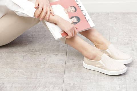 Panduan Ukuran Sepatu US ke Indonesia, Terlengkap! | IDN Times