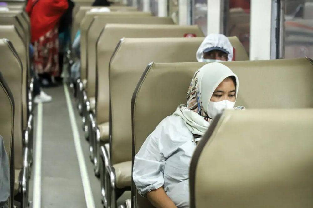 3 Tipe Kereta Api Ekonomi yang Layout Tempat Duduknya Beda | IDN Times