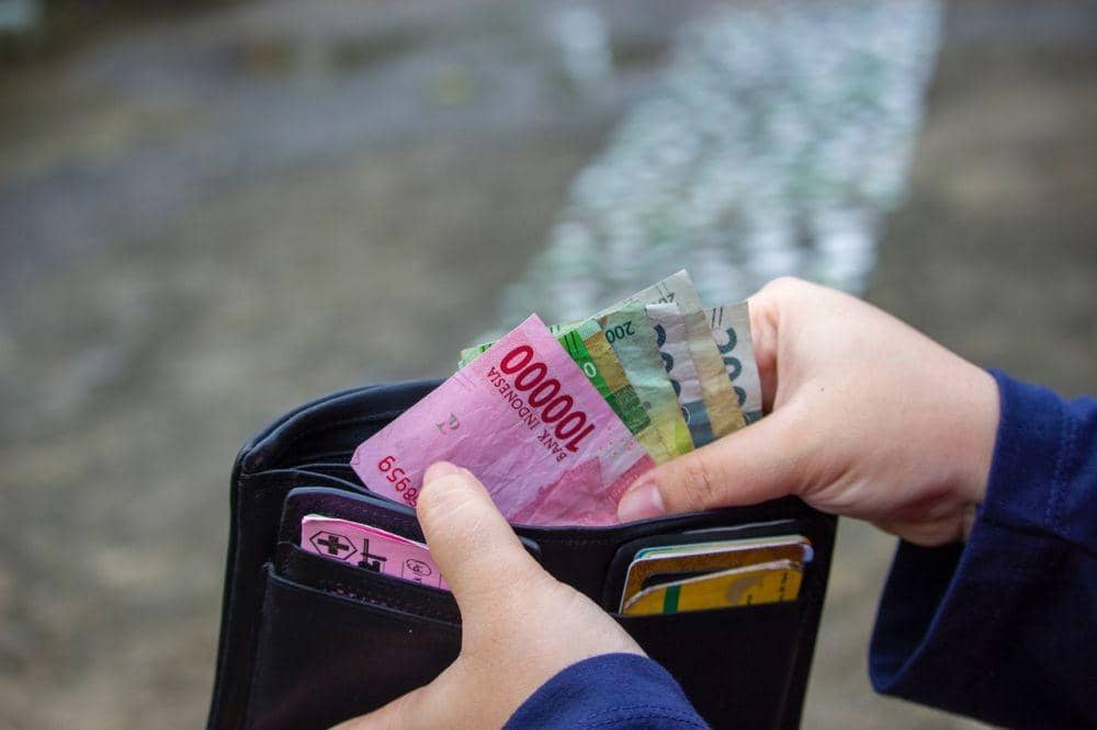 Uang Kertas: Pengertian, Bahan, Syarat, dan Proses Cetaknya | IDN Times
