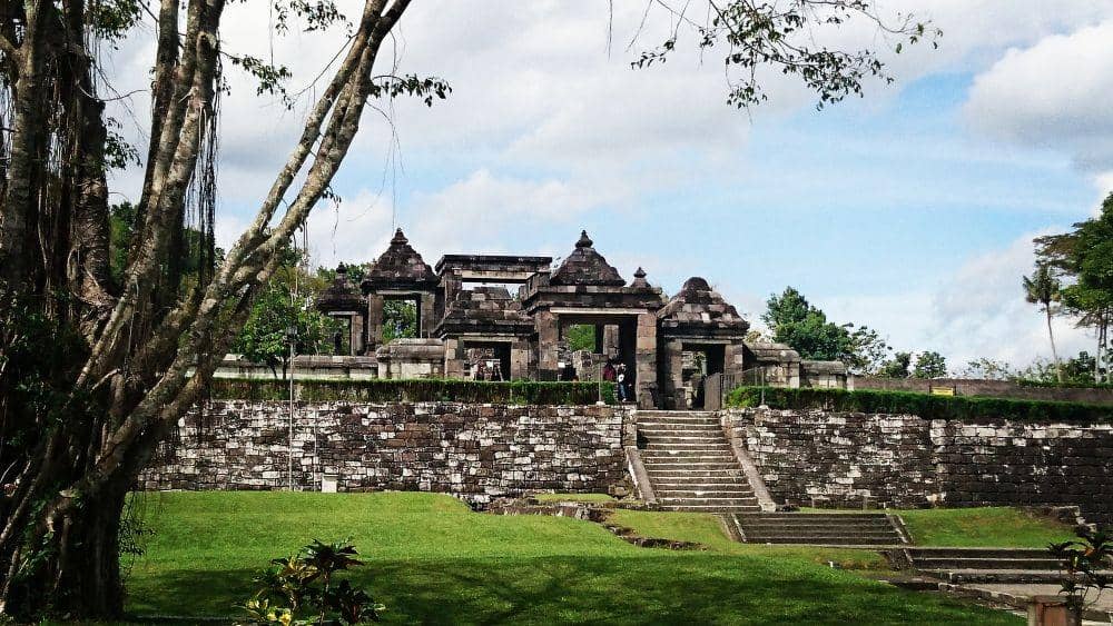 4 Mitos Candi Ratu Boko yang Penting untuk Kamu Ketahui! | IDN Times Jogja