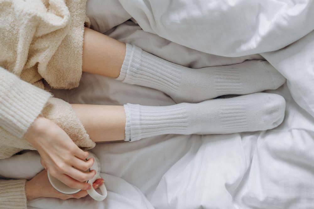 15 Penyebab Kaus Kaki Meninggalkan Bekas, Cek Kakimu! | IDN Times