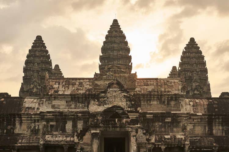 10 Fakta Angkor Wat, Candi Buddha Terbesar di Kamboja | IDN Times