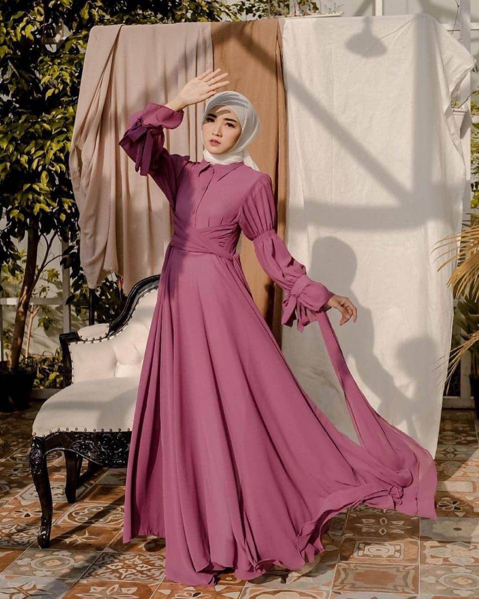 10 Inspirasi Gaun Hijab untuk Foto Prewedding, Anggun! | IDN Times