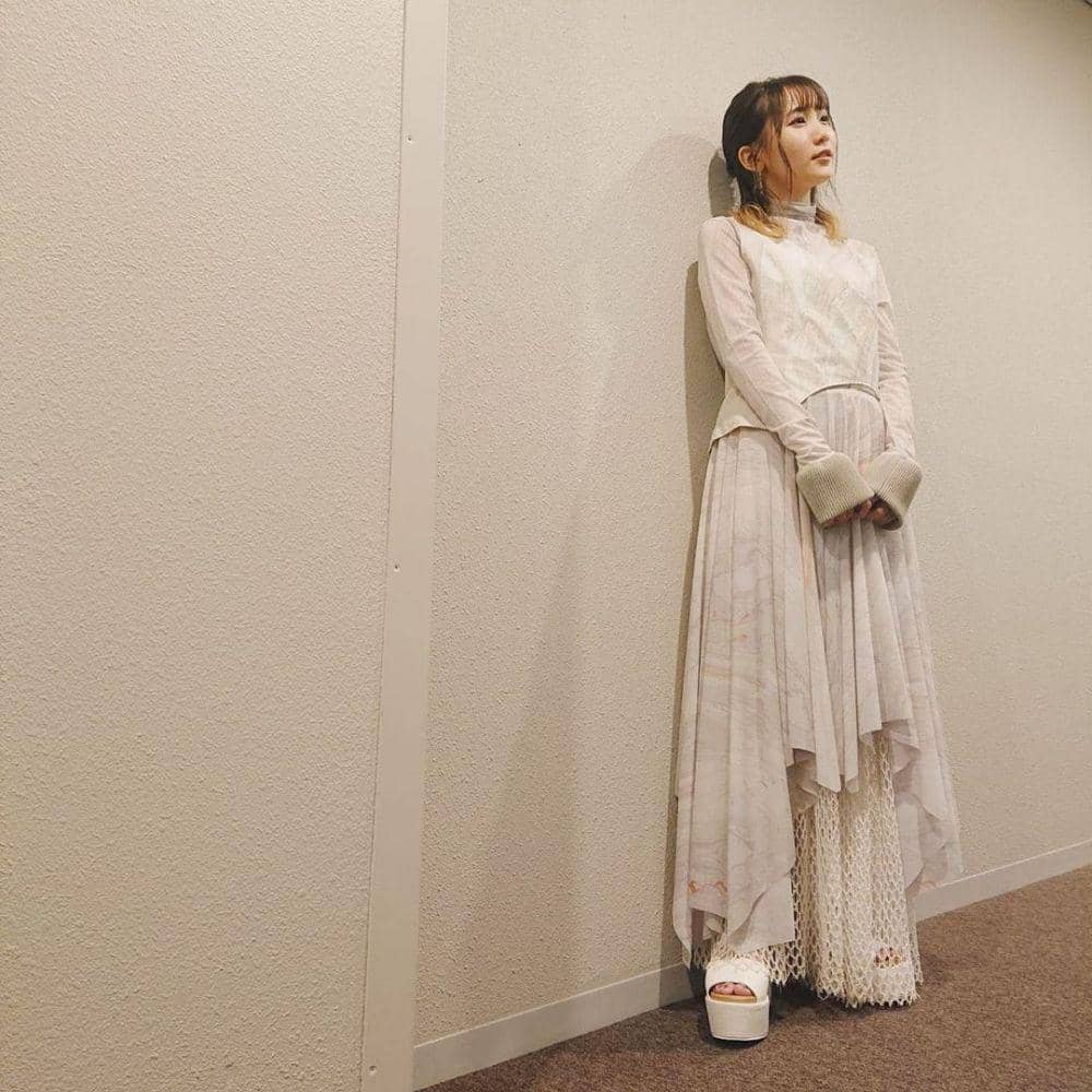 9 Fakta Lilas Ikuta, Solois Sekaligus Main Vocal YOASOBI | IDN Times