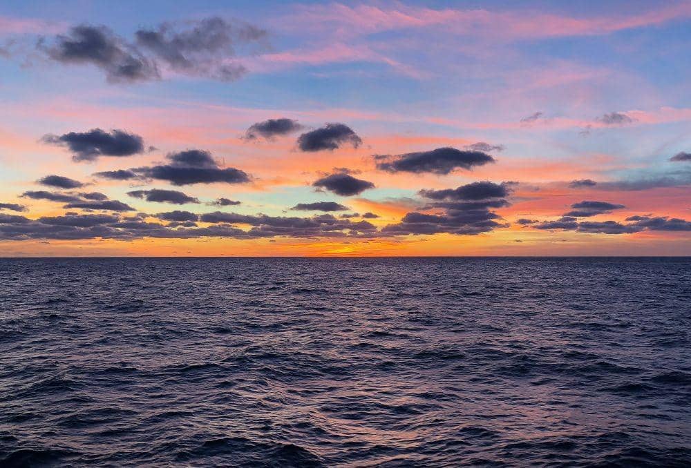 Urutan 5 Samudra di Dunia dari yang Termuda hingga Tertua | IDN Times