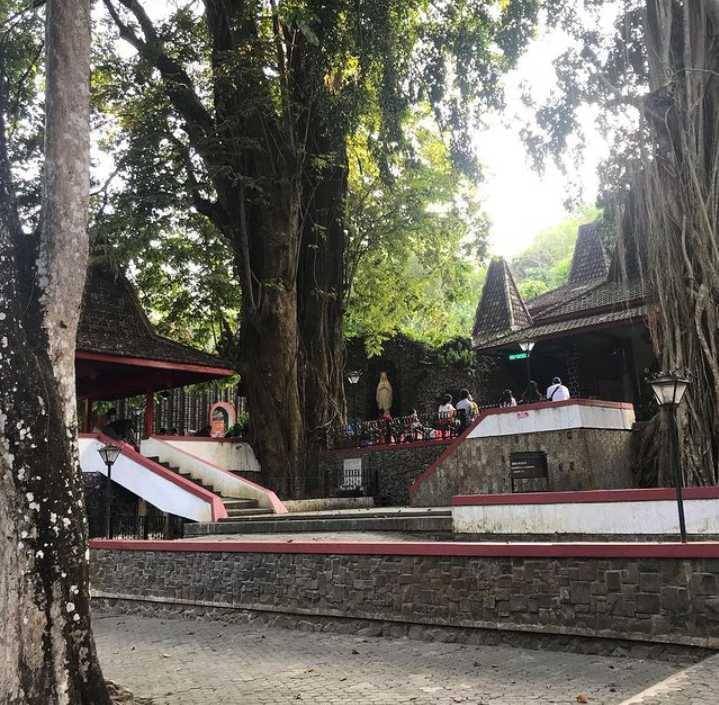 Gua Maria Sendangsono: Sejarah, Rute dan Tips Berkunjung | IDN Times Jogja