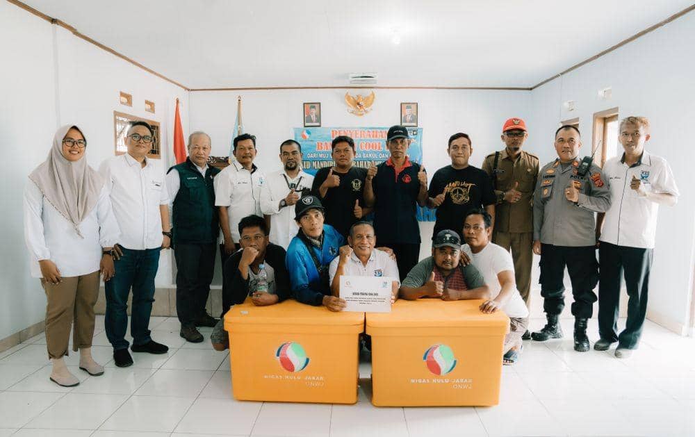 PT MUJ ONWJ Berikan Bantuan Puluhan Cool Box untuk Nelayan | IDN Times ...