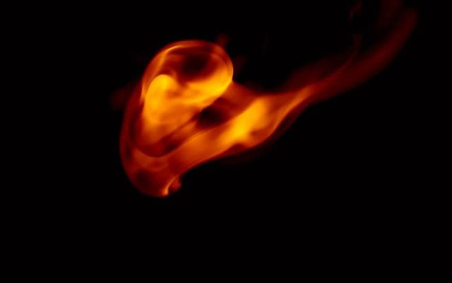 Kisah Banaspati, Polemik Antara Hantu atau Ilmu Hitam | Duniaku.com