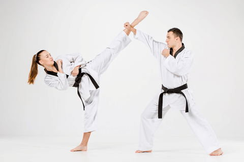 10 Teknik Dasar Pencak Silat Lengkap dengan Penjelasannya | IDN Times