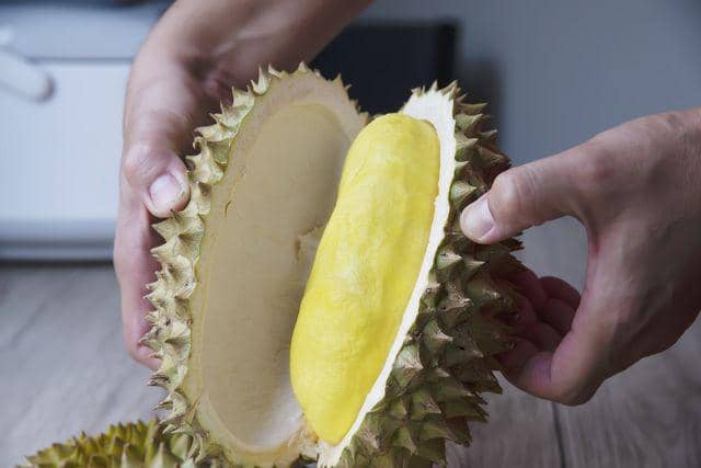 9 Makanan yang Gak Boleh Dimakan Bareng Durian, Ada Daging! | IDN Times