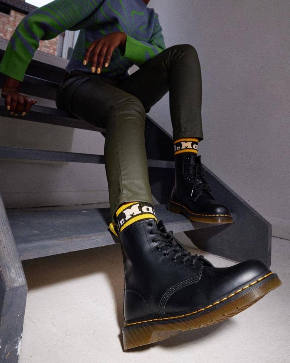 30 Rekomendasi Sepatu Docmart Terbaik yang Bikin Tampil Edgy | IDN Times