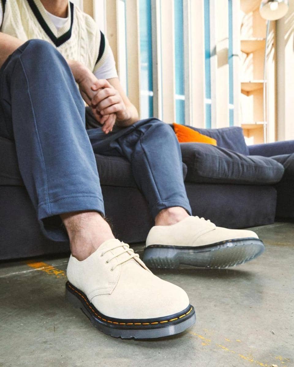 30 Rekomendasi Sepatu Docmart Terbaik yang Bikin Tampil Edgy | IDN Times
