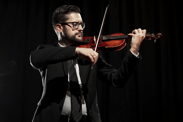 Sejarah Biola dan Perkembangannya yang Jarang Diketahui | IDN Times